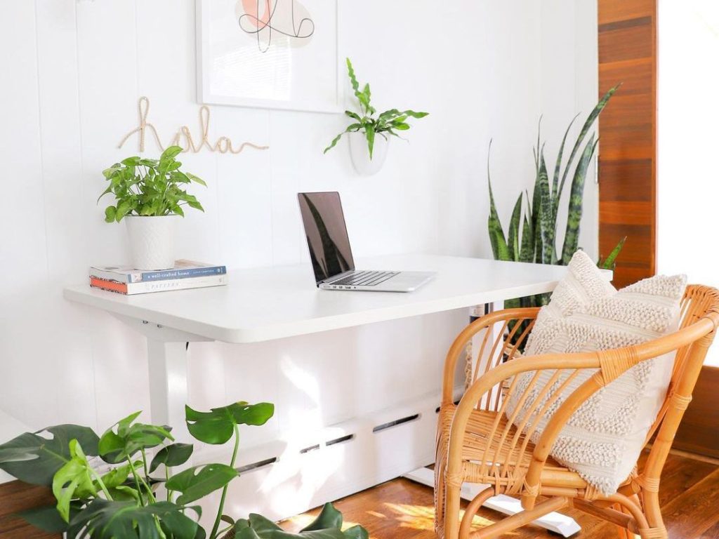5 Built-In Desk Ideas That Will Help You Make The Most Of Your Work ...