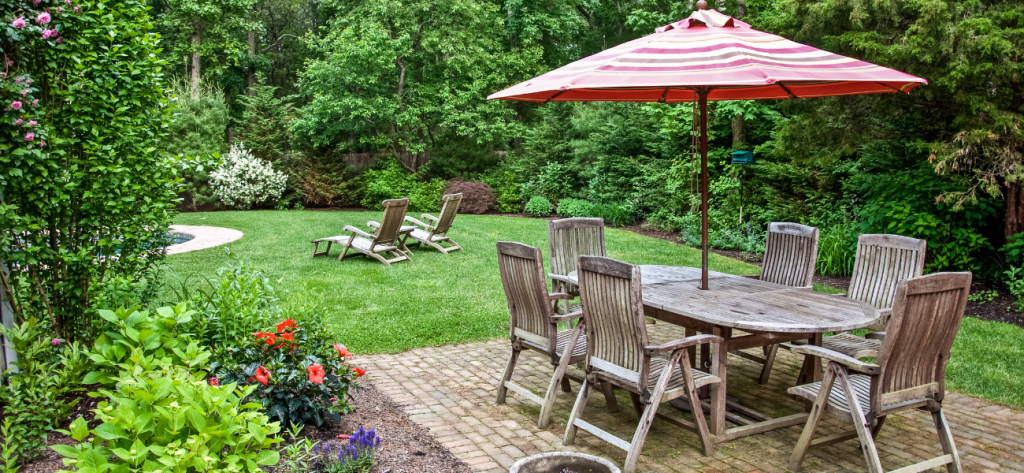 Creating an Outdoor Living Space: Tips and Ideas for Designing the ...